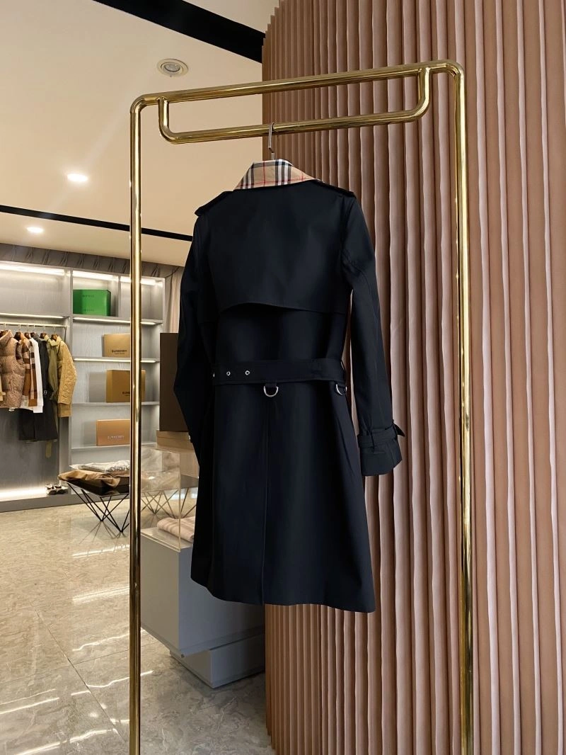 Legit Burberry Outwear