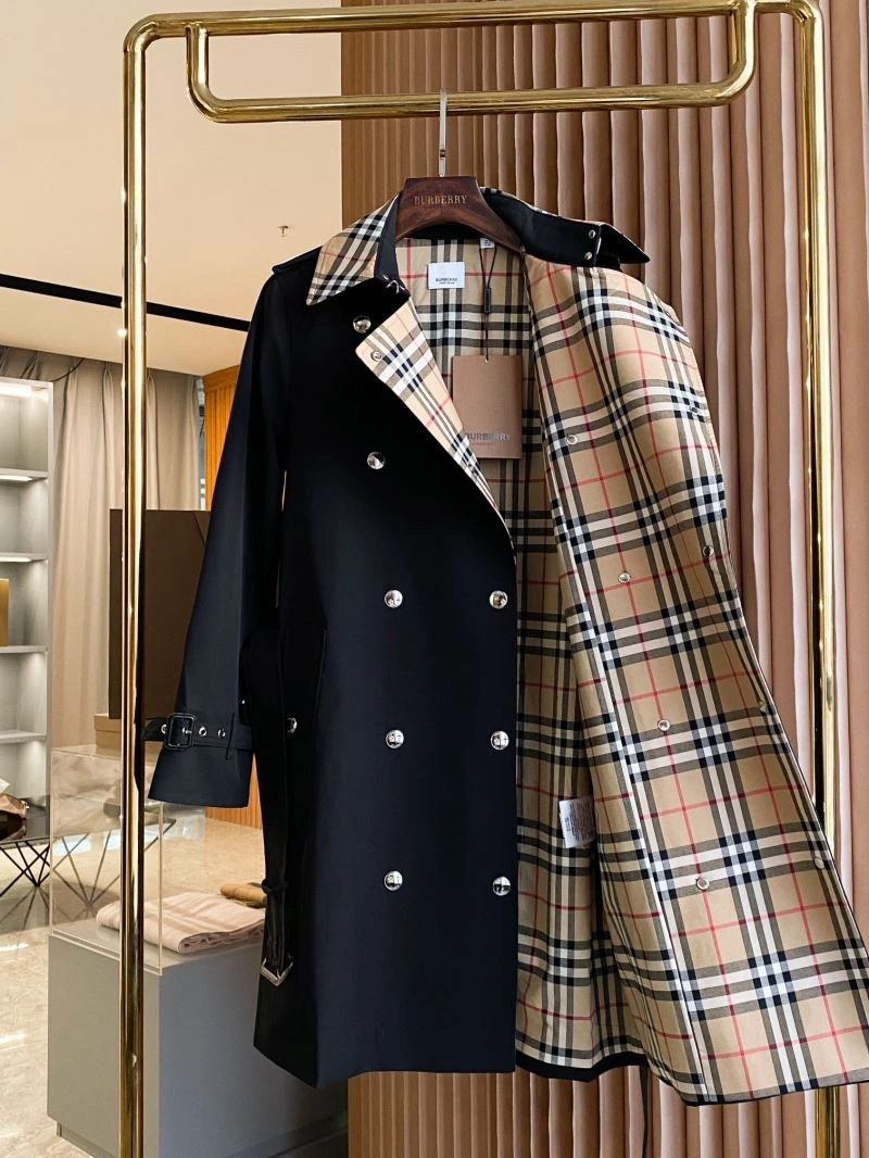 Legit Burberry Outwear