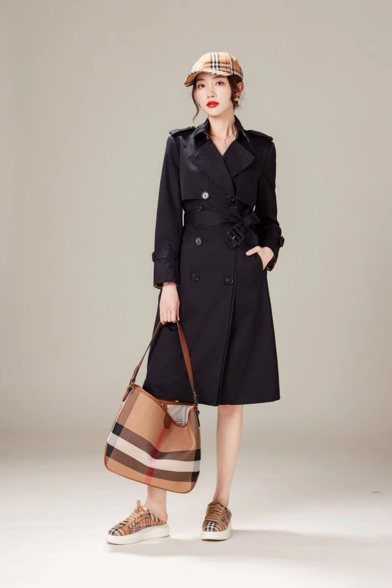 Accurate model Burberry Outwear