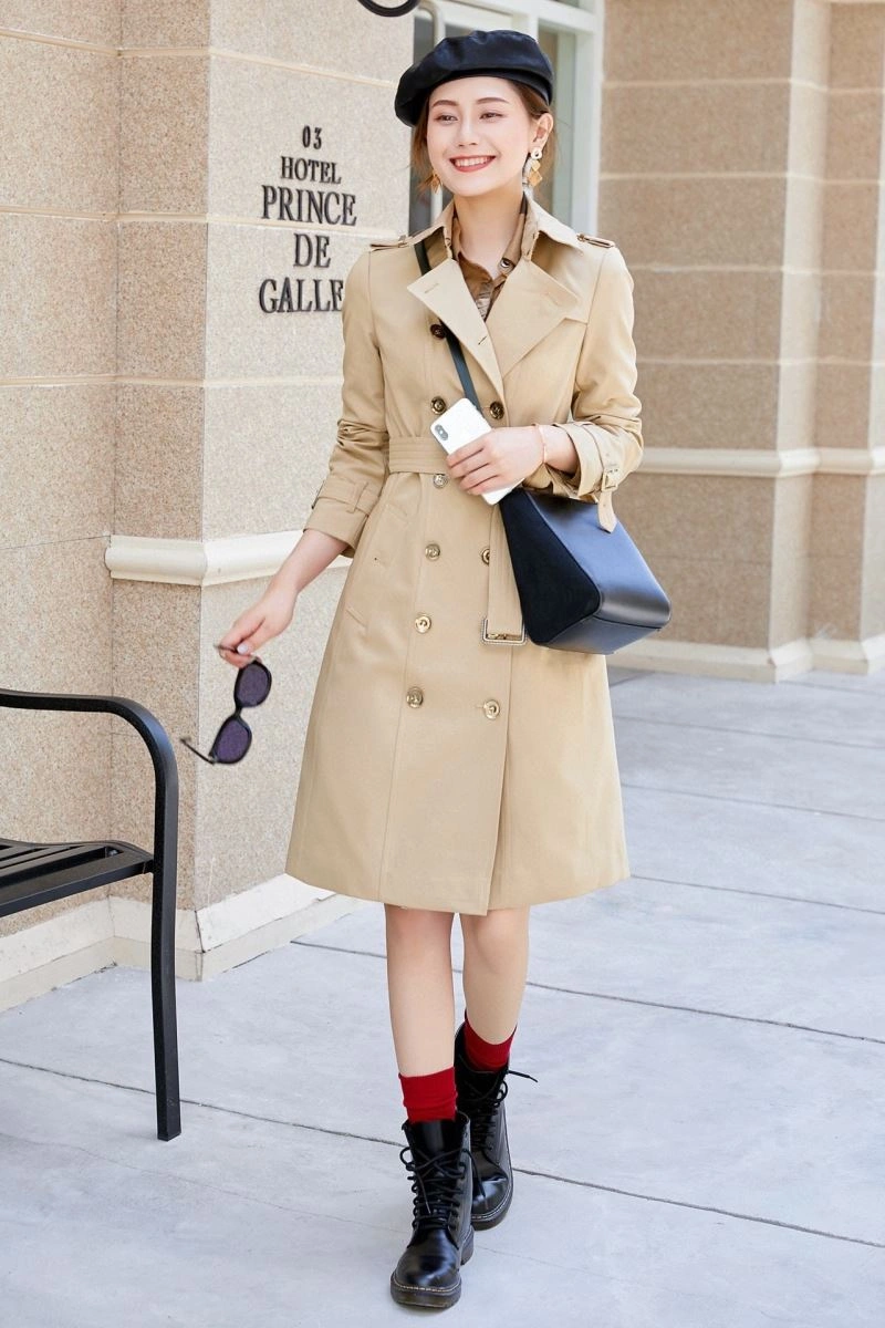 Low-cost Burberry Outwear