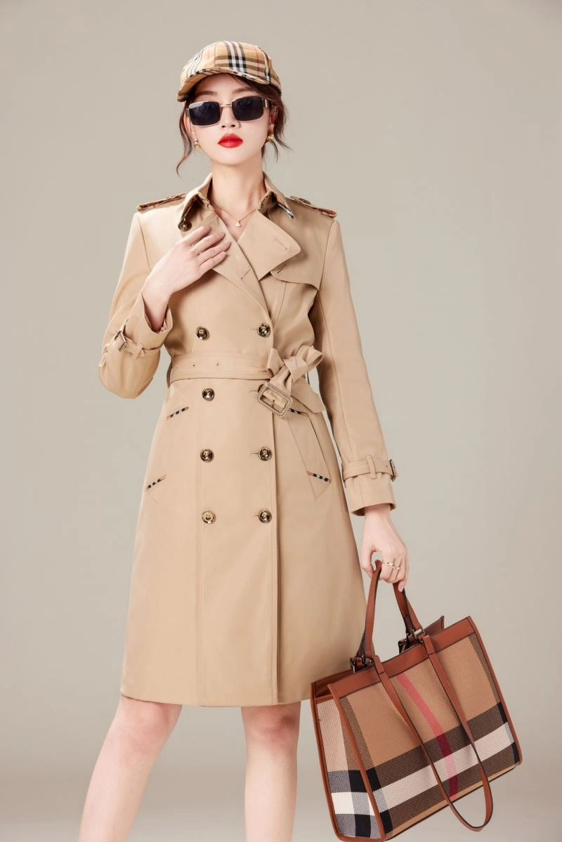 Accurate model Burberry Outwear