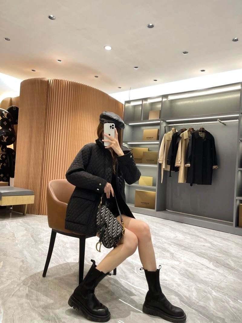 Brand-original Burberry Outwear