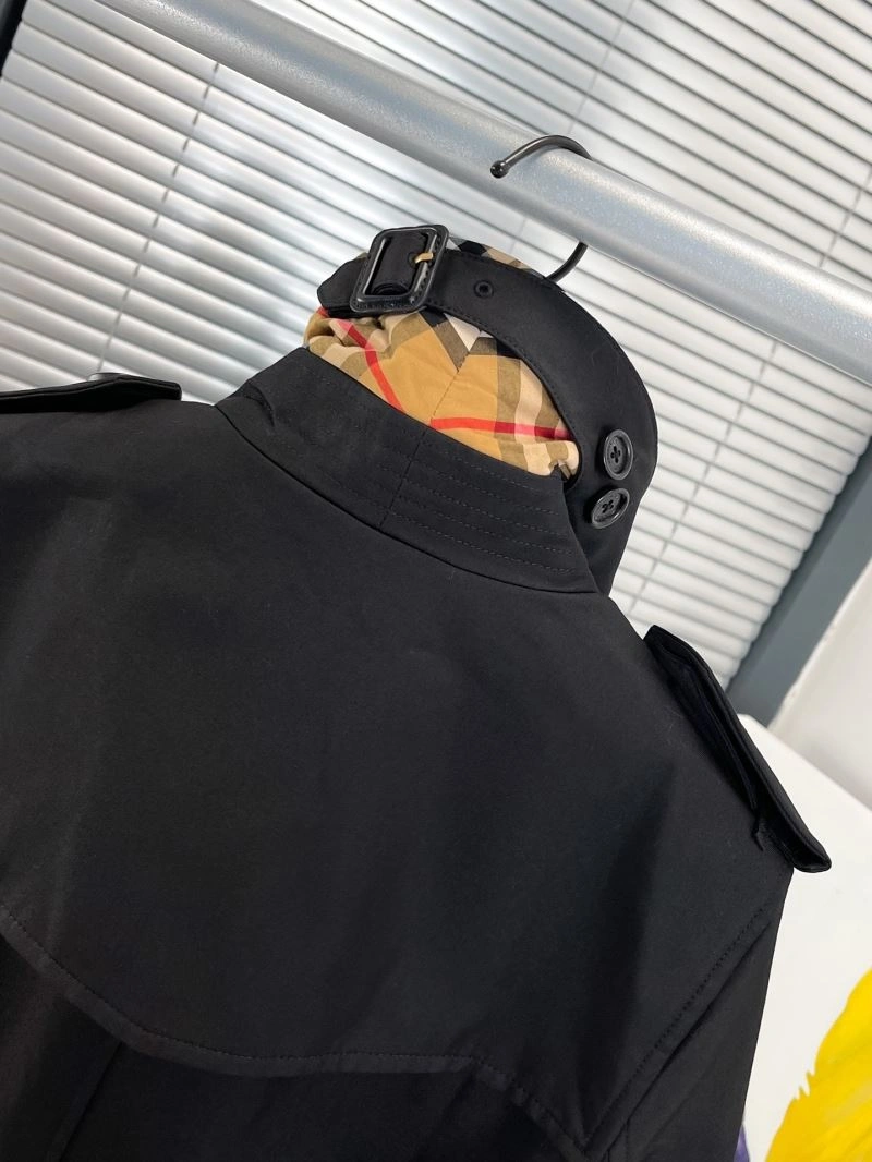 Brand-original Burberry Outwear