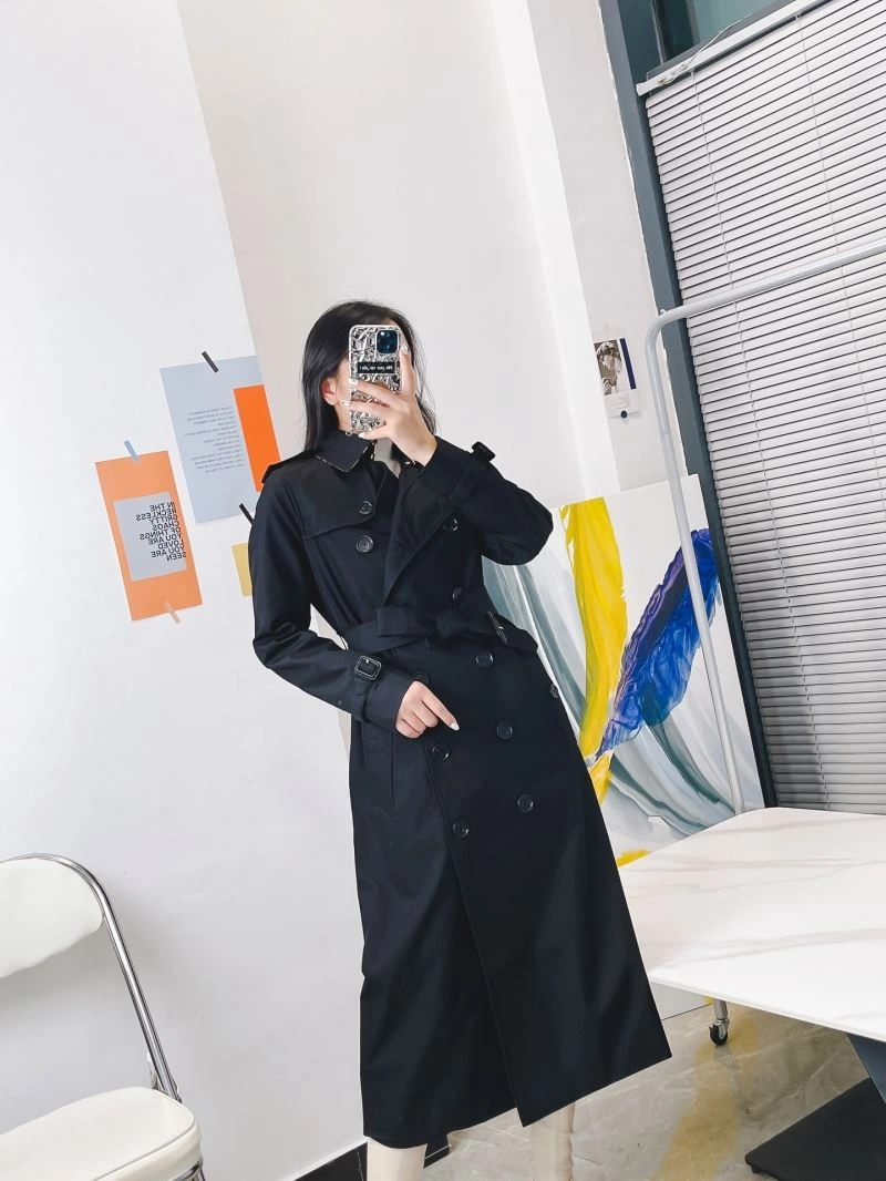 Legit Burberry Outwear