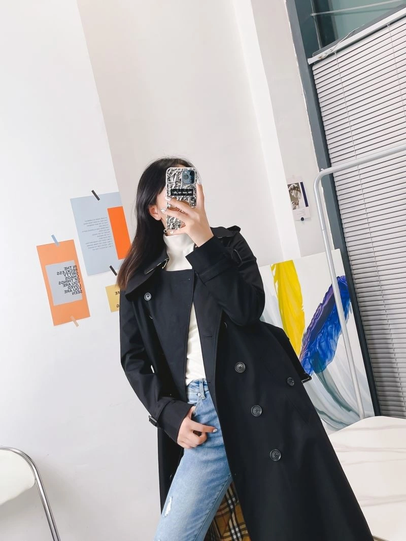 Legit Burberry Outwear