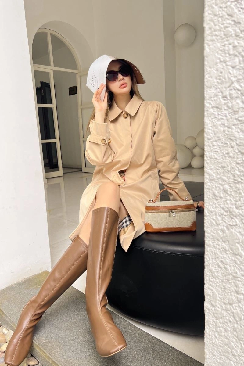 Brand-original Burberry Outwear