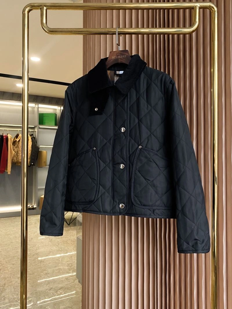 Top match Burberry Outwear