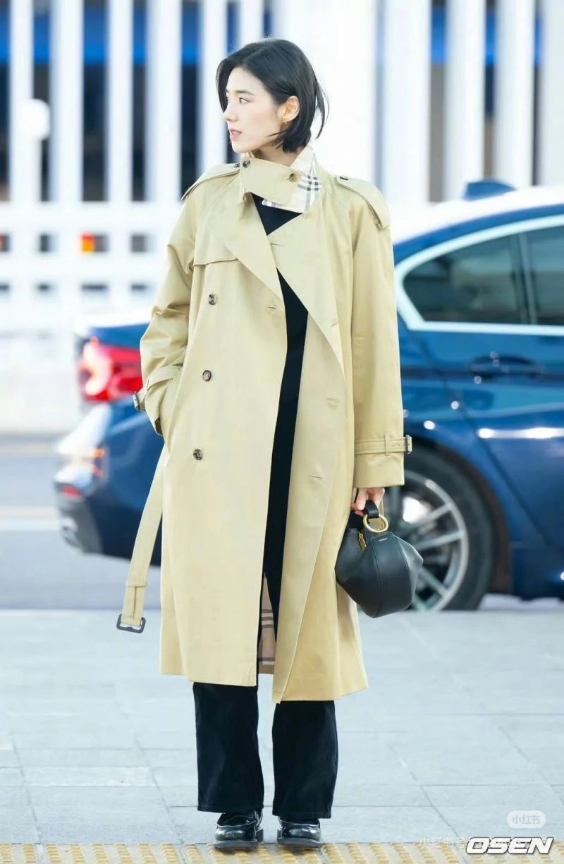 Indistinguishable Burberry Outwear
