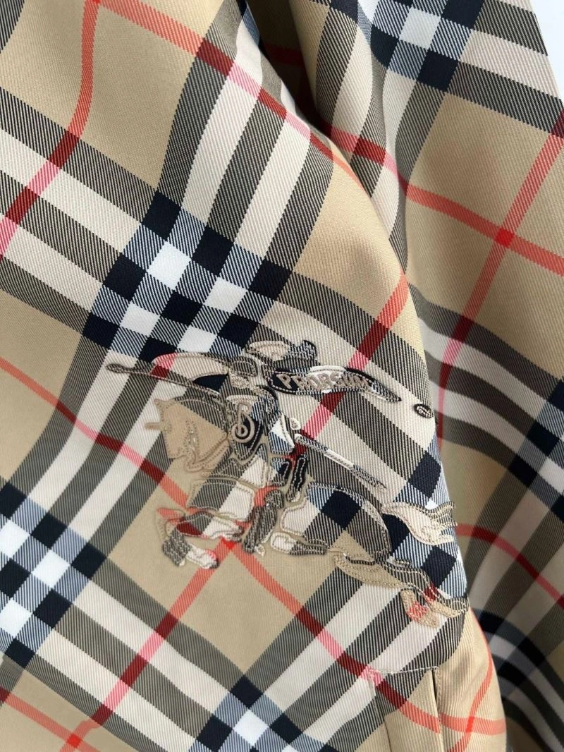 Inexpensive Burberry Outwear