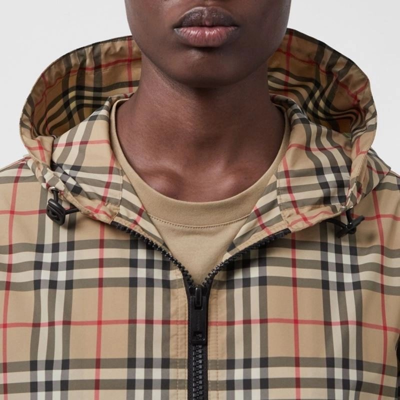 High accuracy Burberry Outwear
