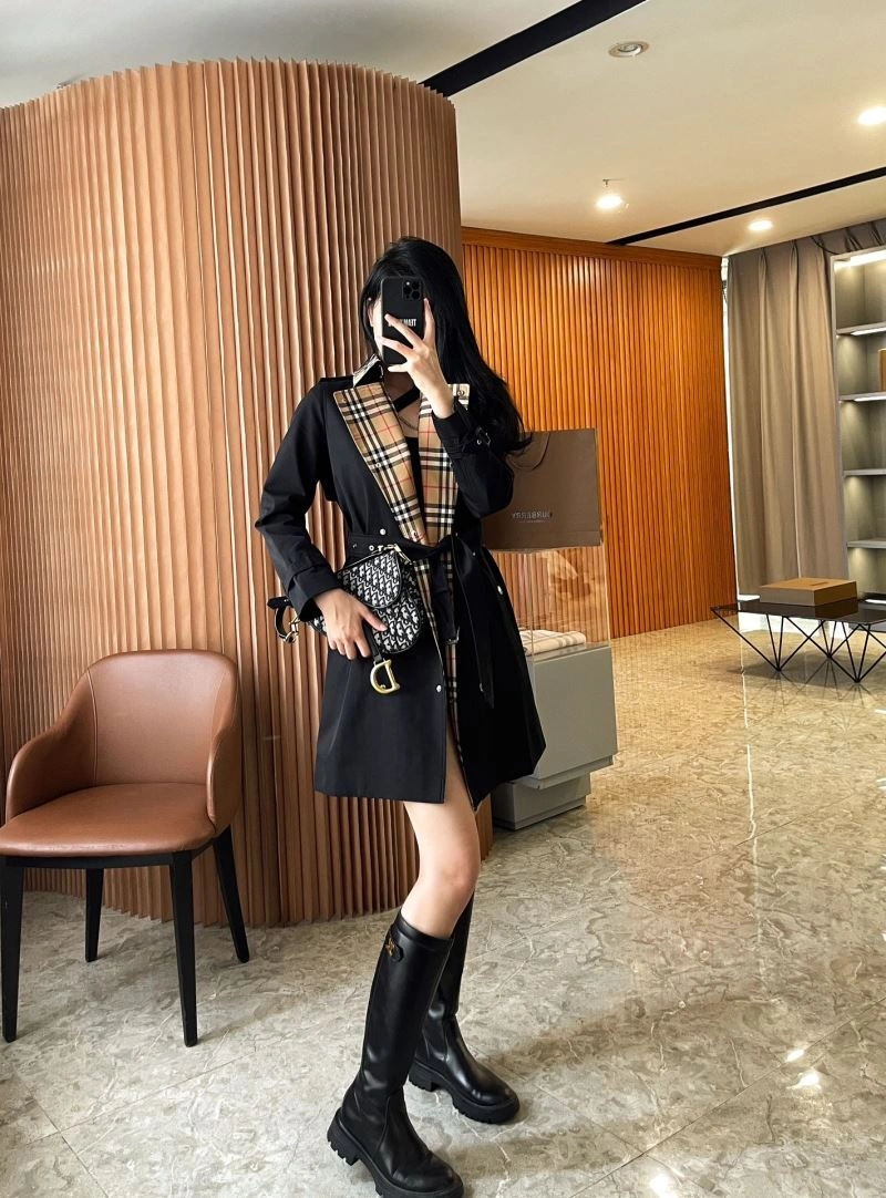 High accuracy Burberry Outwear