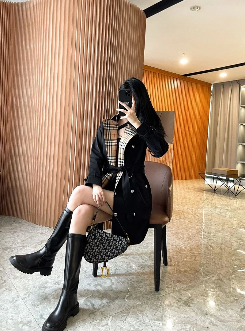 High accuracy Burberry Outwear