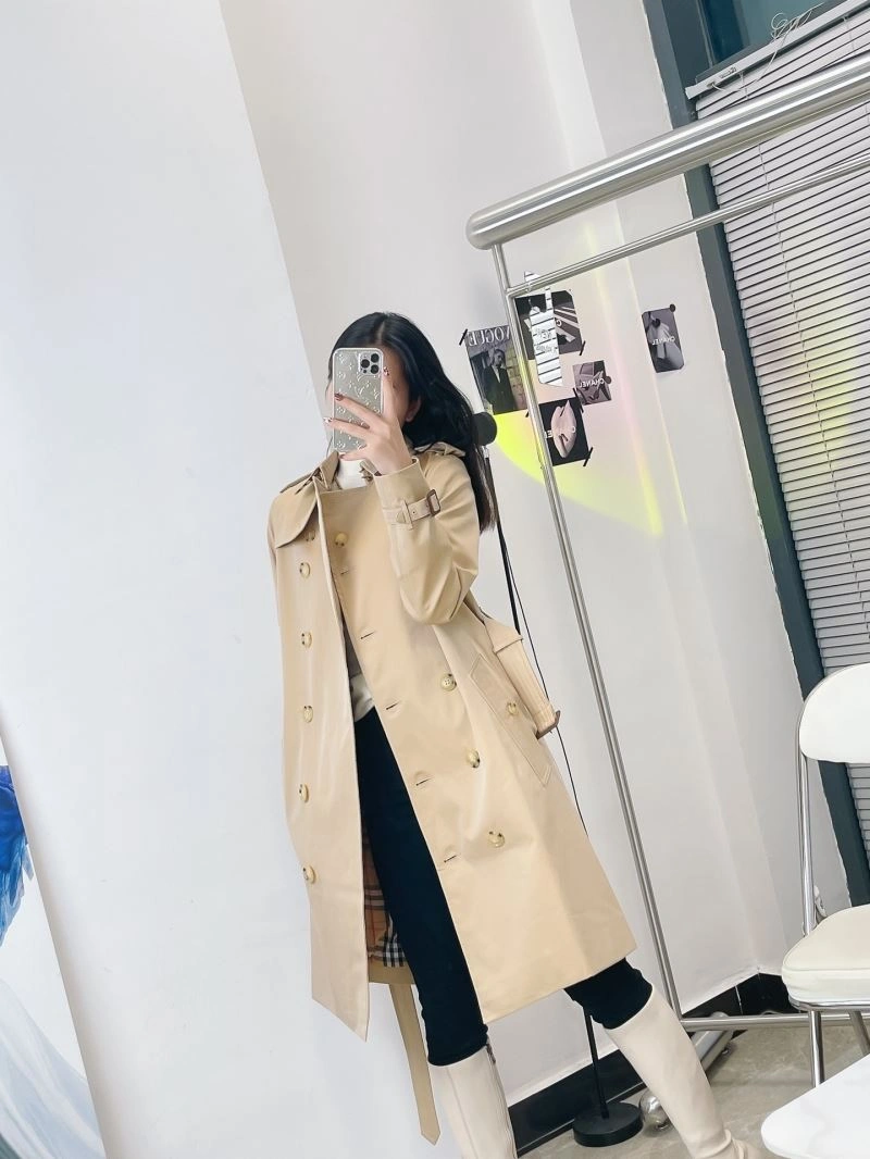 Brand-original Burberry Outwear