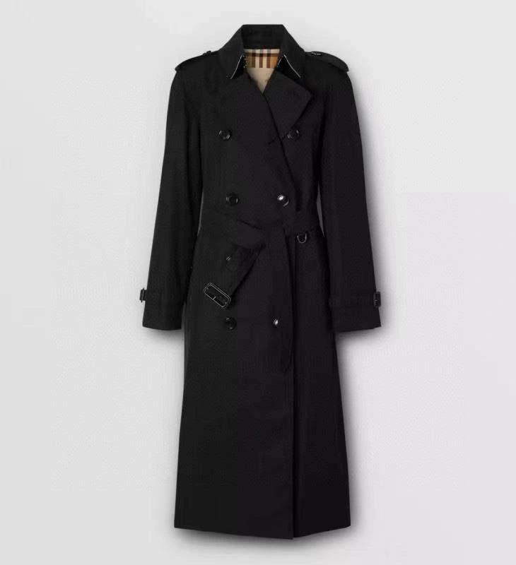 Bargain Burberry Outwear