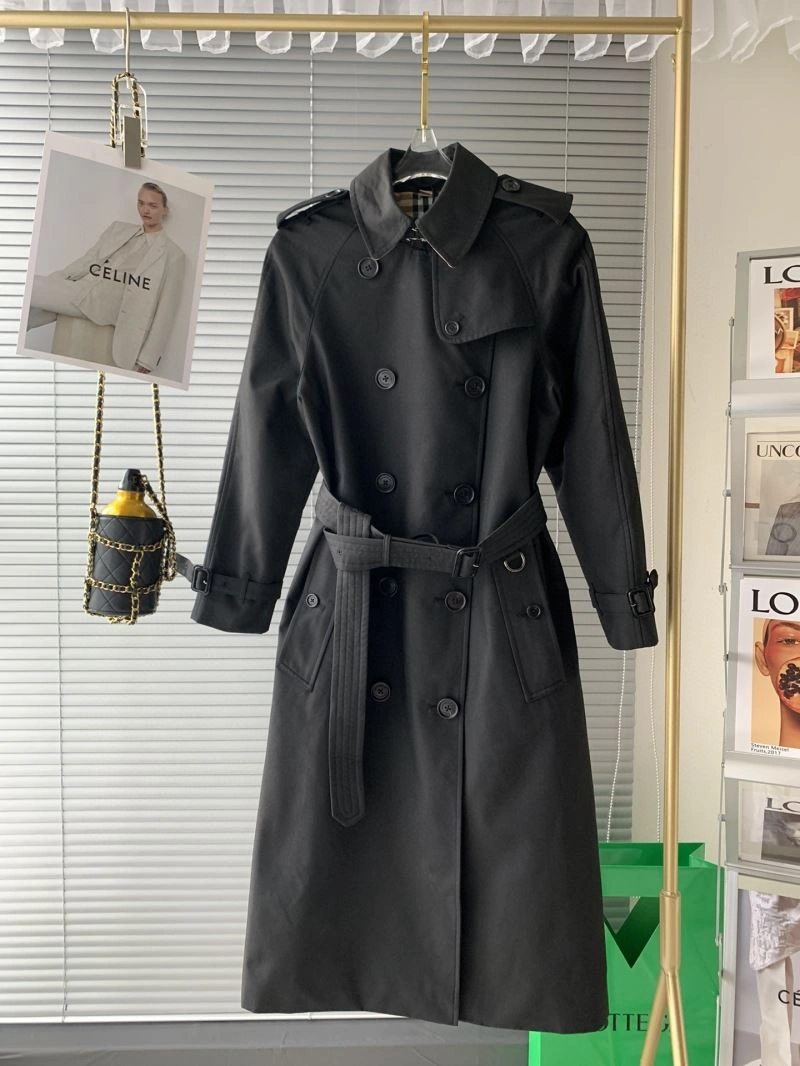 Bargain Burberry Outwear