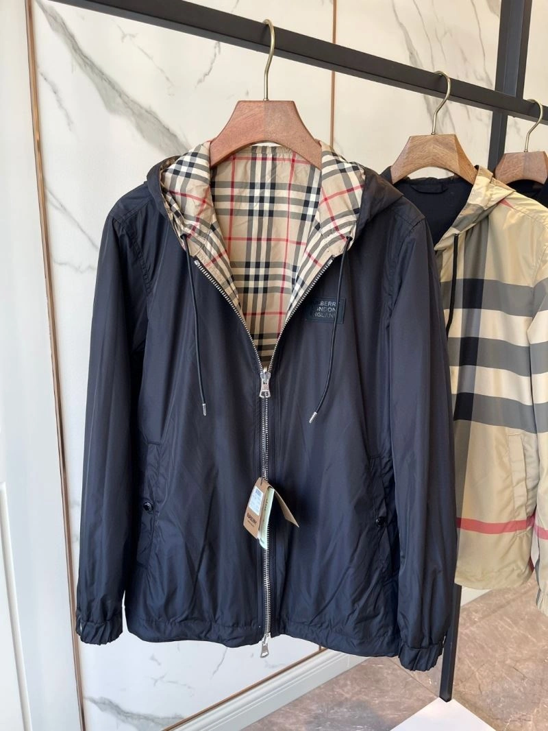 Bargain Burberry Outwear