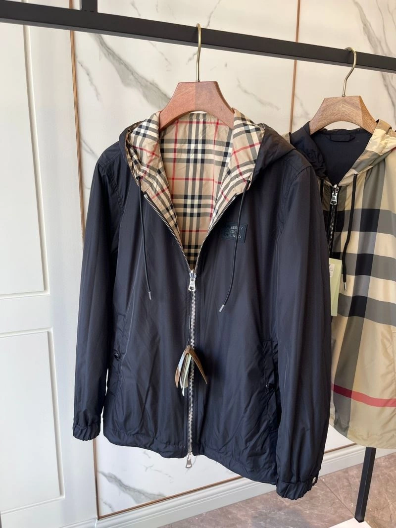 Bargain Burberry Outwear