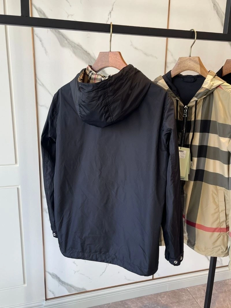 Bargain Burberry Outwear