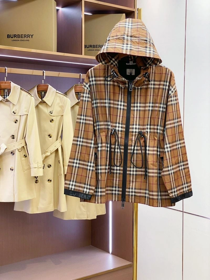 Economical Burberry Outwear
