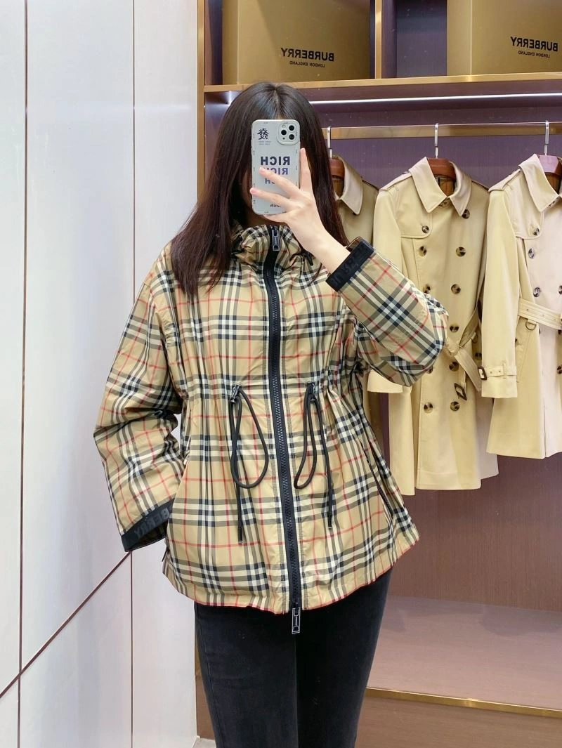 Economical Burberry Outwear