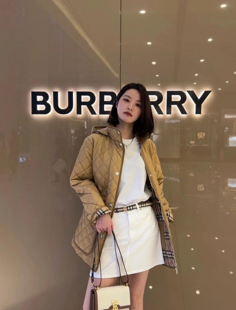 Top match Burberry Outwear
