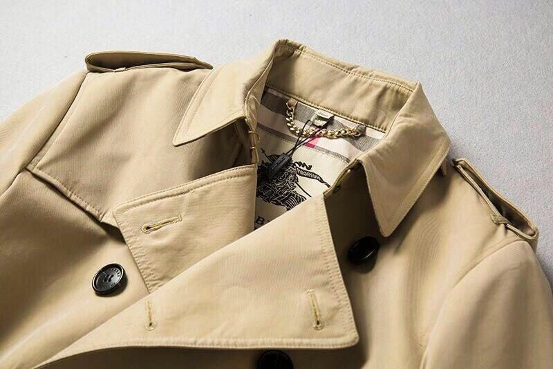 Discounted Burberry Outwear
