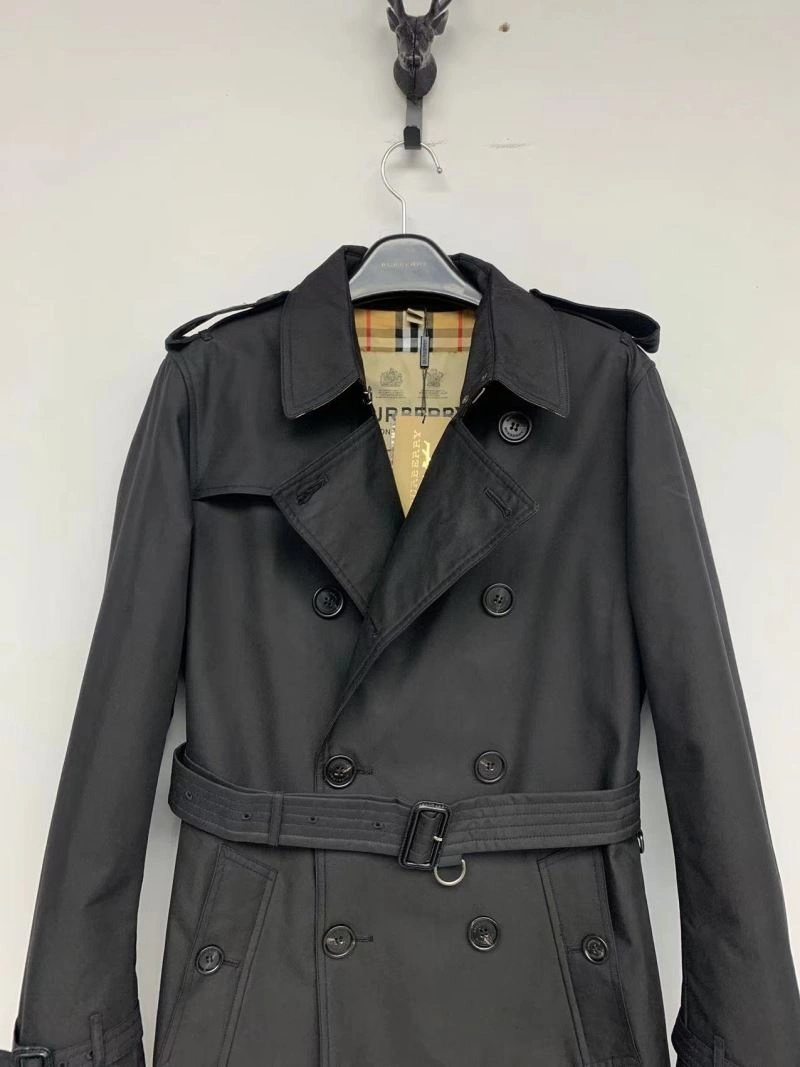 Low-cost Burberry Outwear