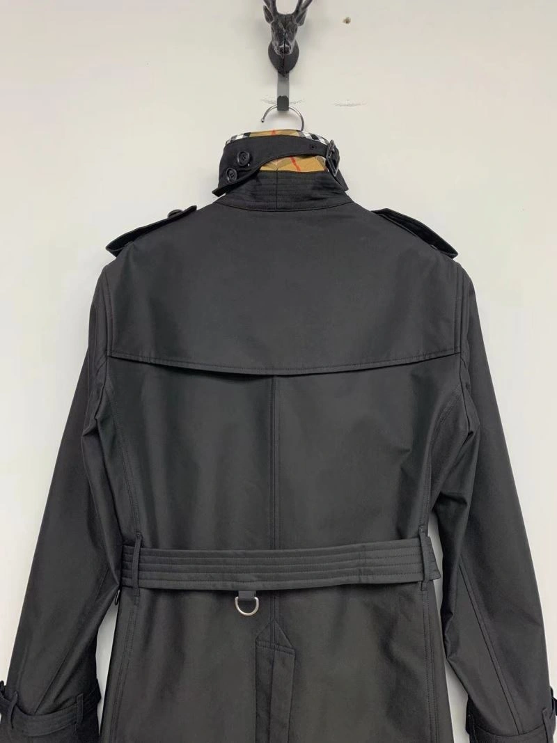 Low-cost Burberry Outwear