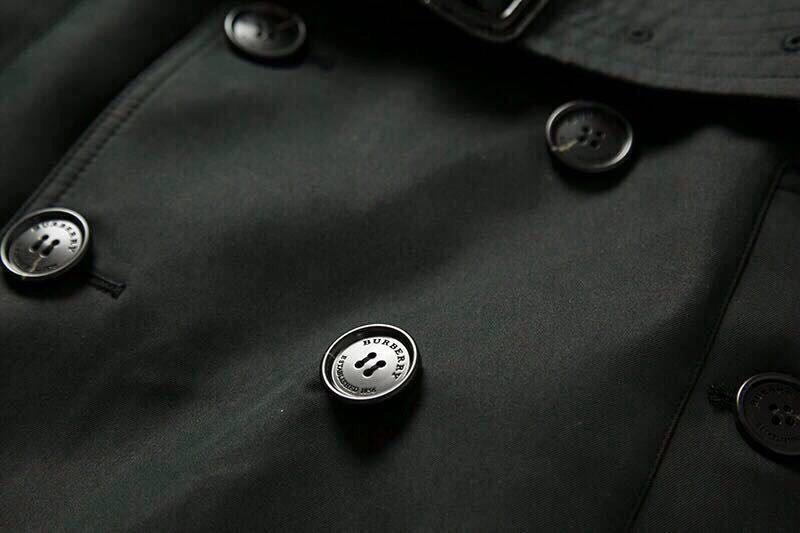 Brand-original Burberry Outwear