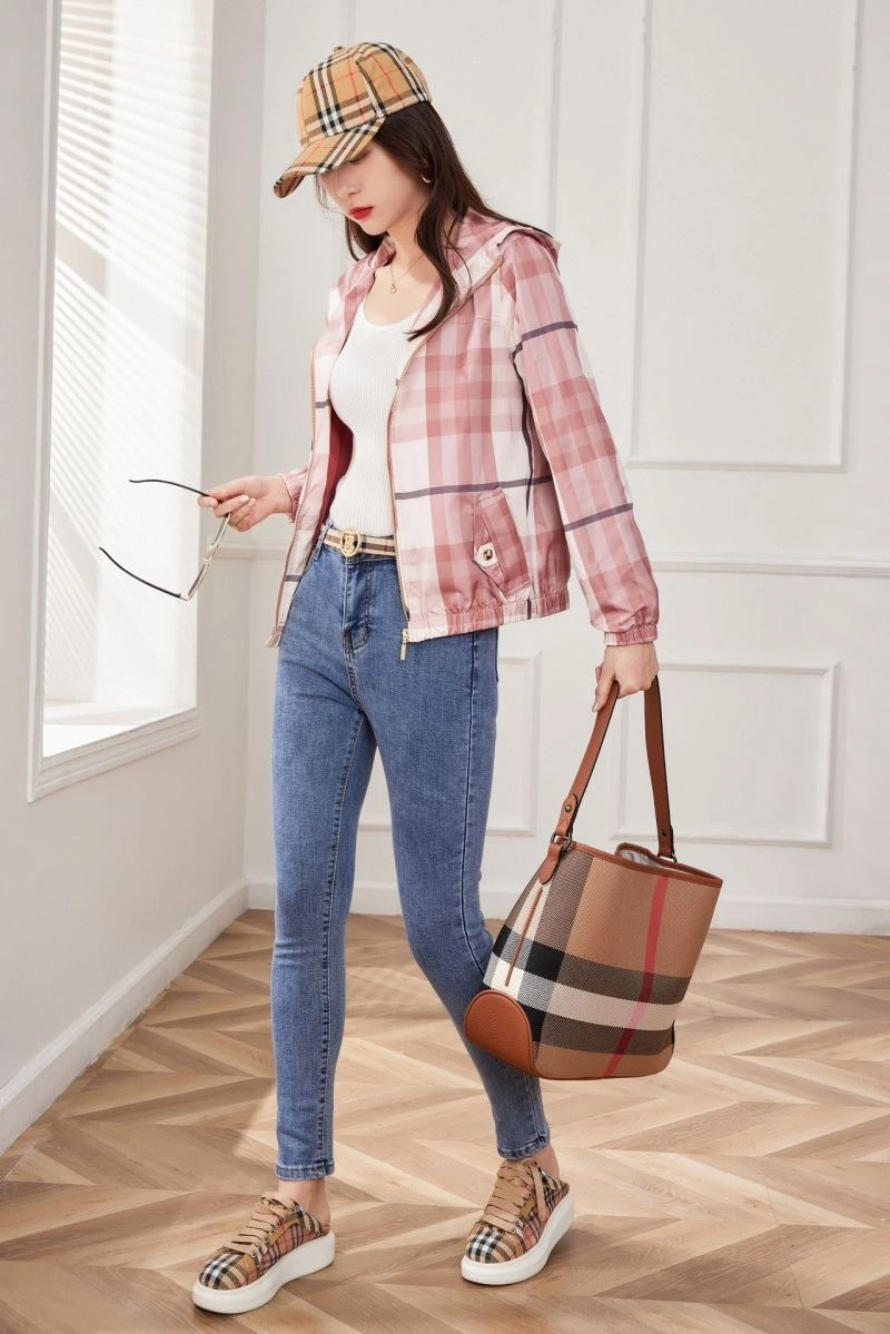 Official Burberry Outwear