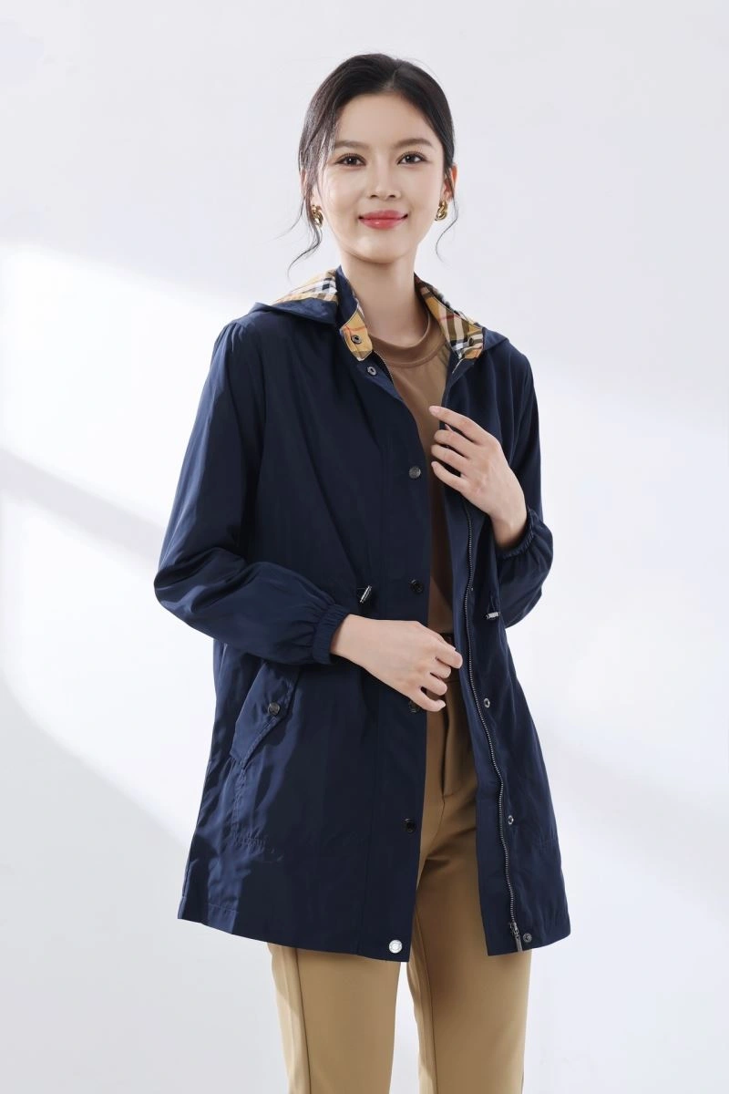 Bargain Burberry Outwear