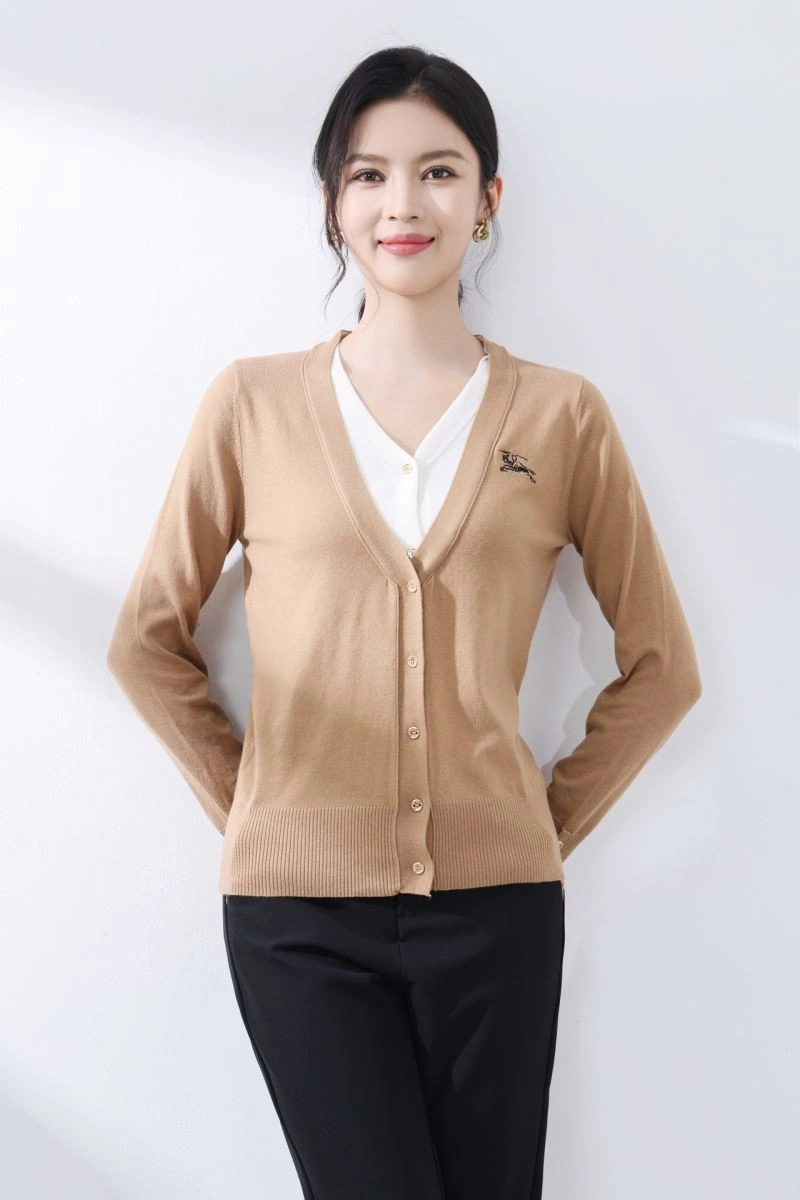 Bargain Burberry Outwear