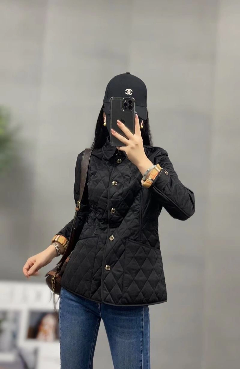 Low-cost Burberry Outwear