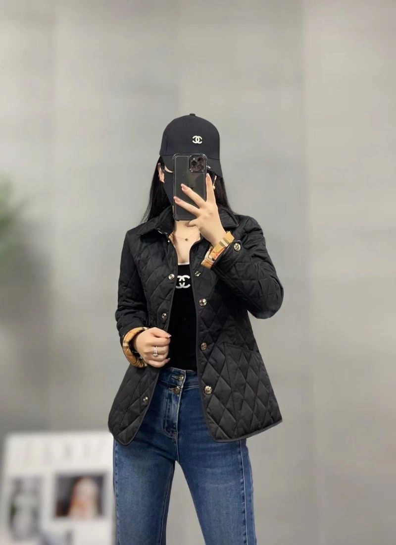 Low-cost Burberry Outwear
