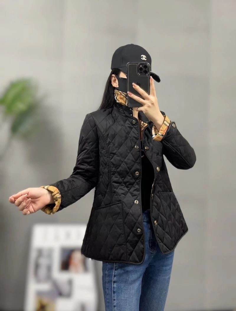 Low-cost Burberry Outwear