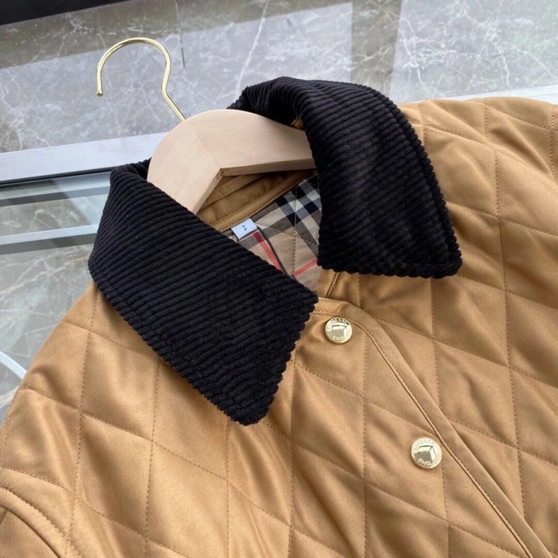 Accurate model Burberry Outwear
