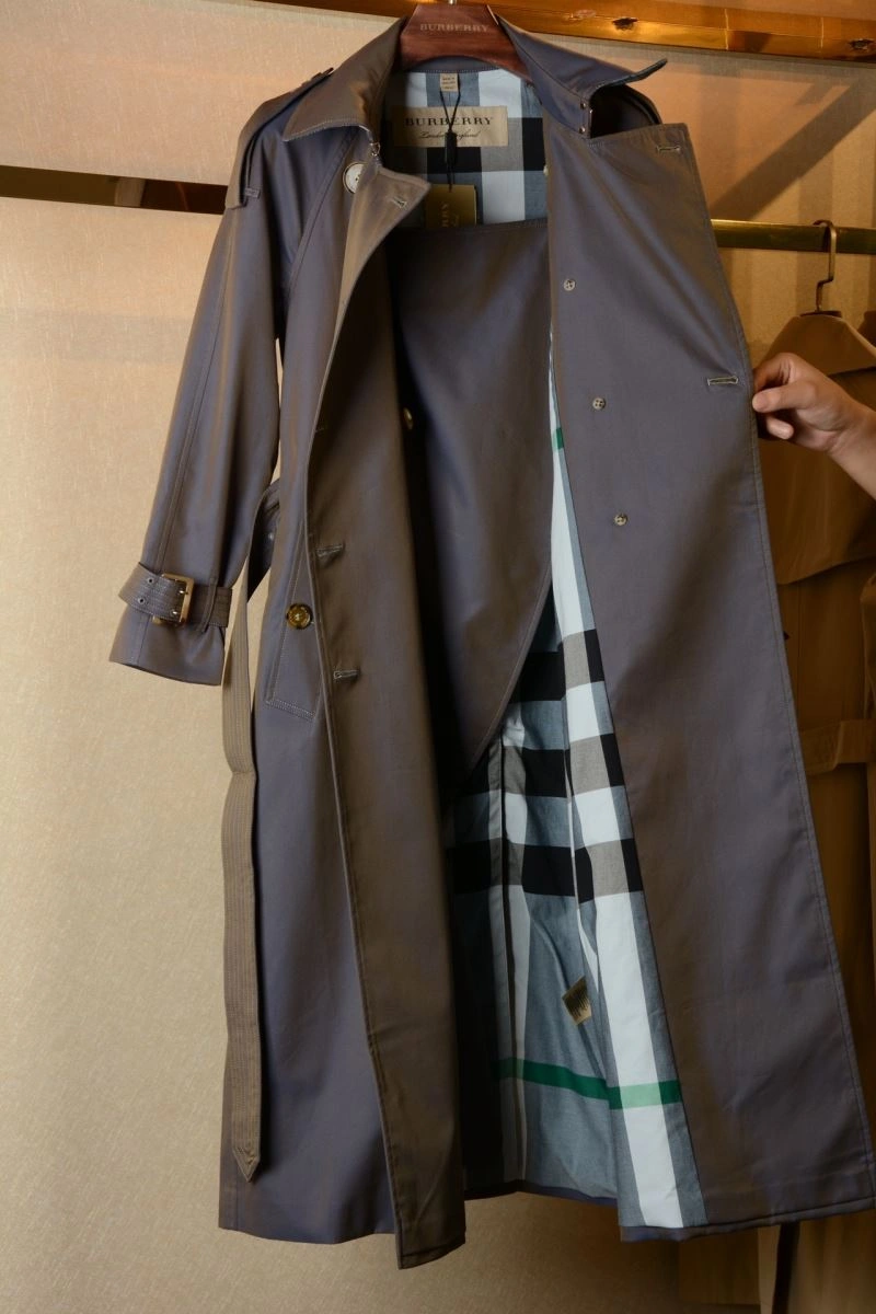 Official Burberry Outwear