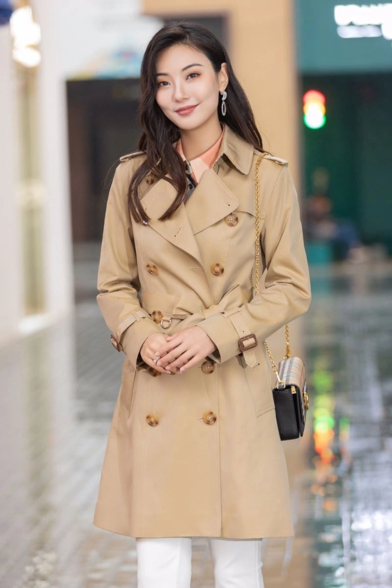 Reasonably priced Burberry Outwear