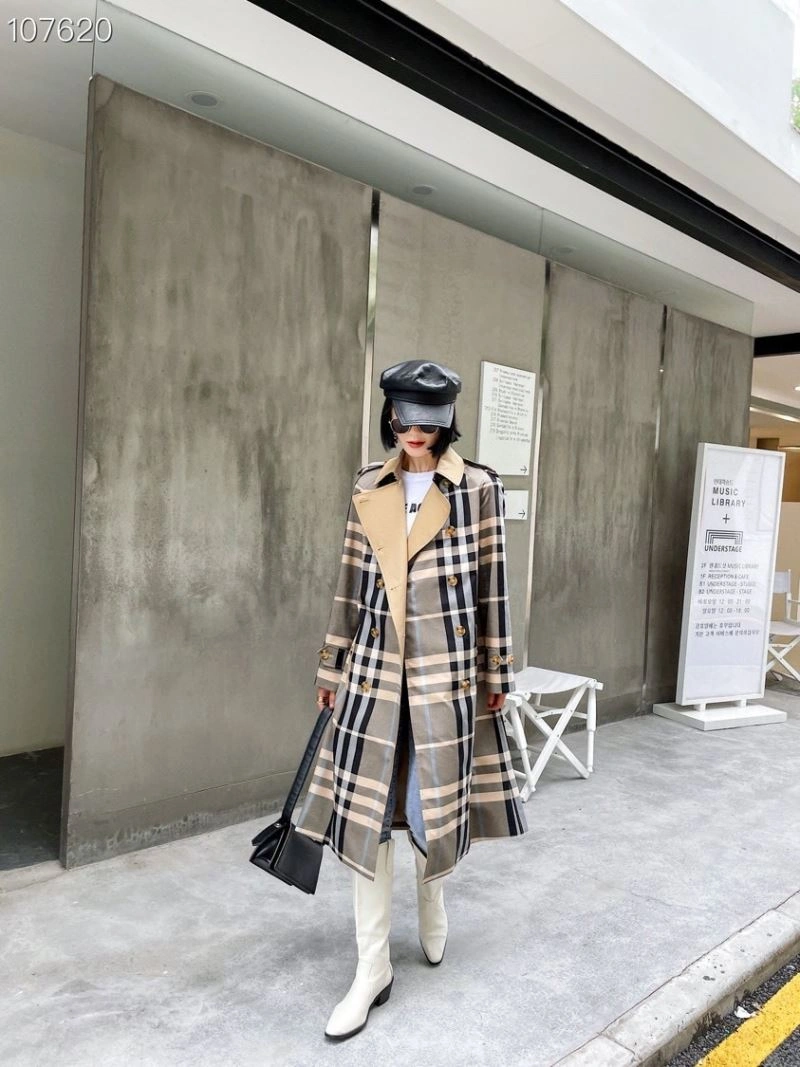 Low-cost Burberry Outwear