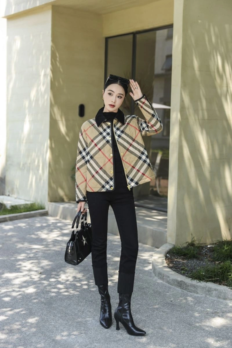 High fidelity Burberry Outwear