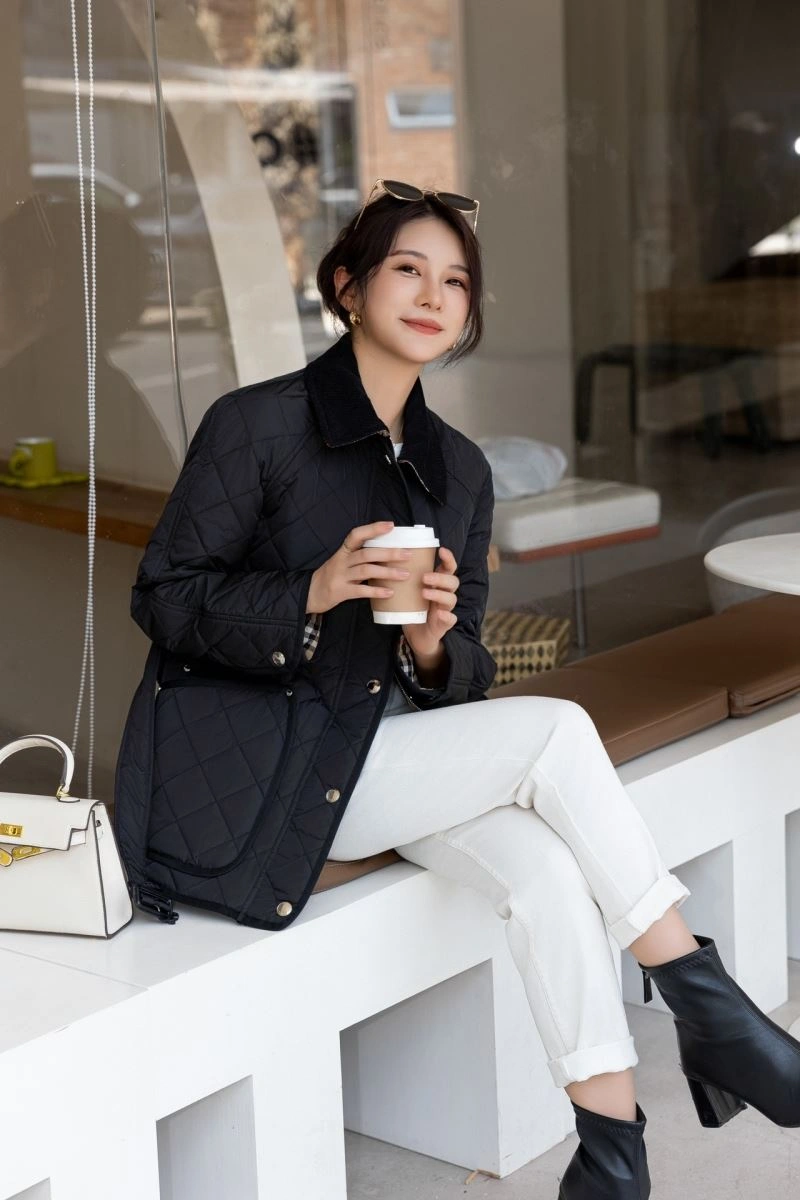 Legit Burberry Outwear