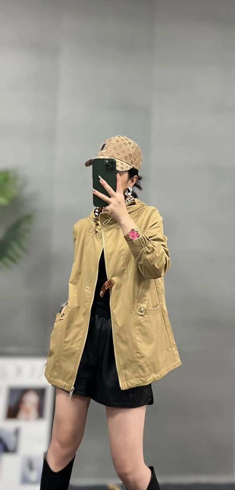 Bargain Burberry Outwear
