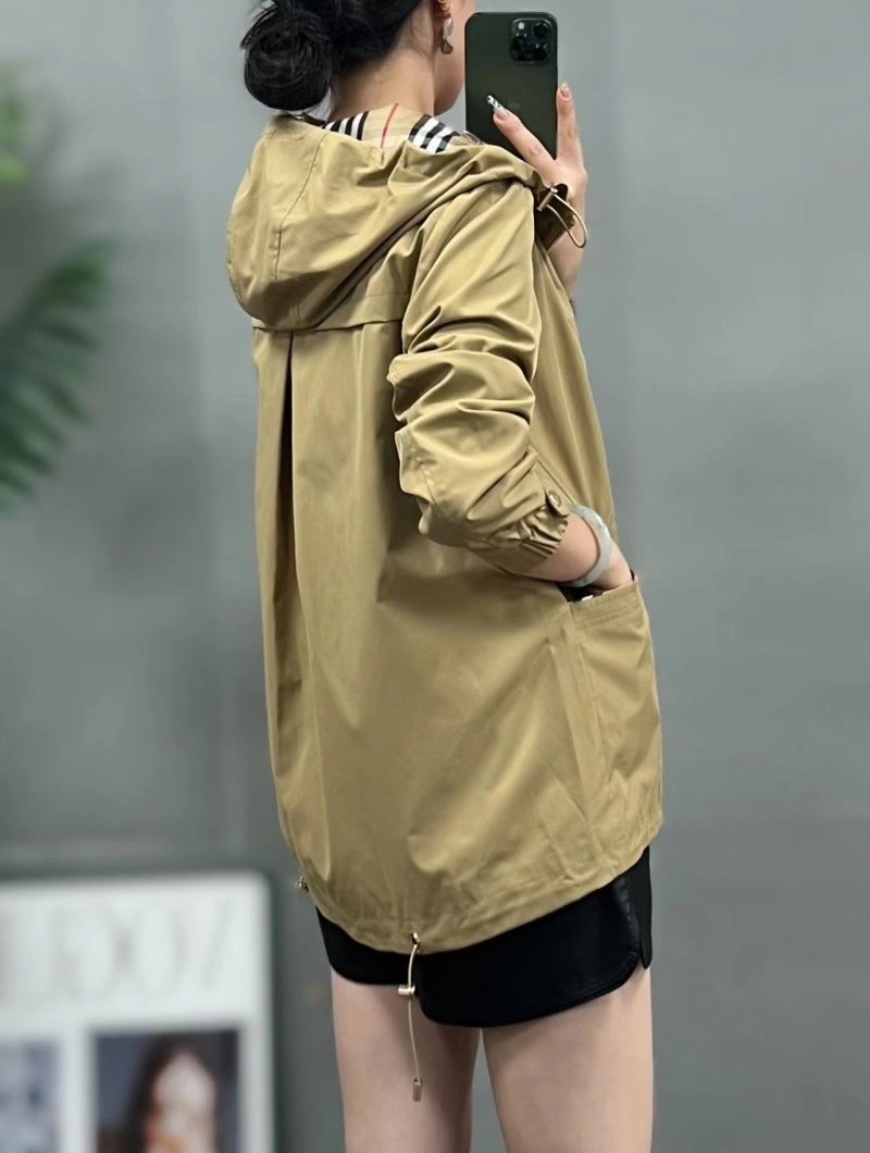 Bargain Burberry Outwear