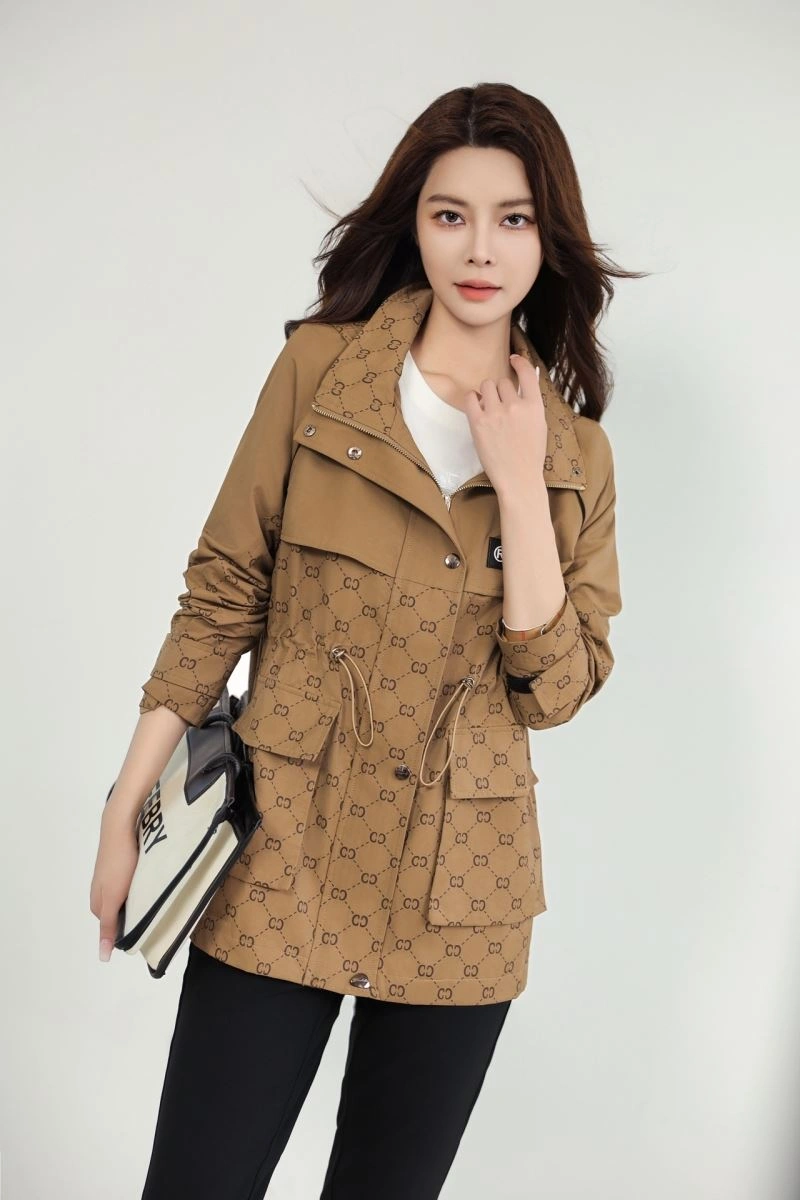 Bargain Burberry Outwear