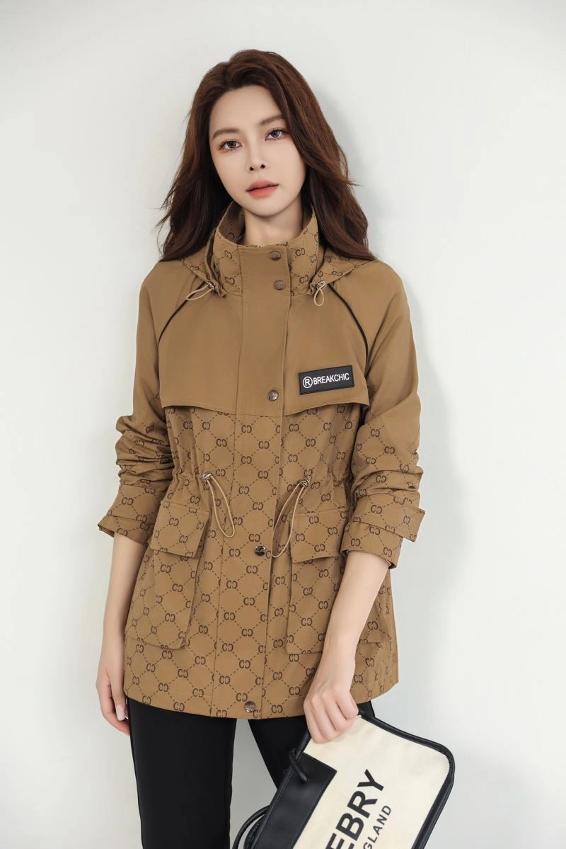 Bargain Burberry Outwear