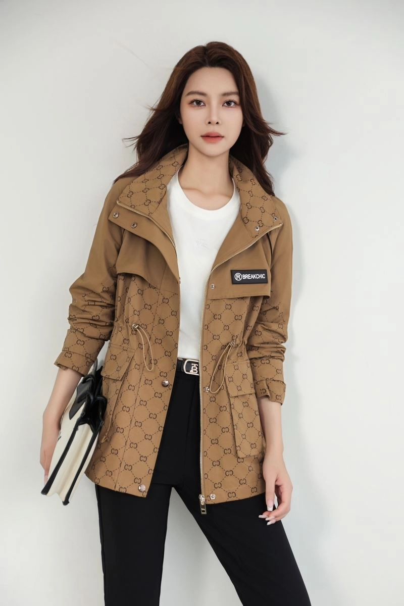 Bargain Burberry Outwear