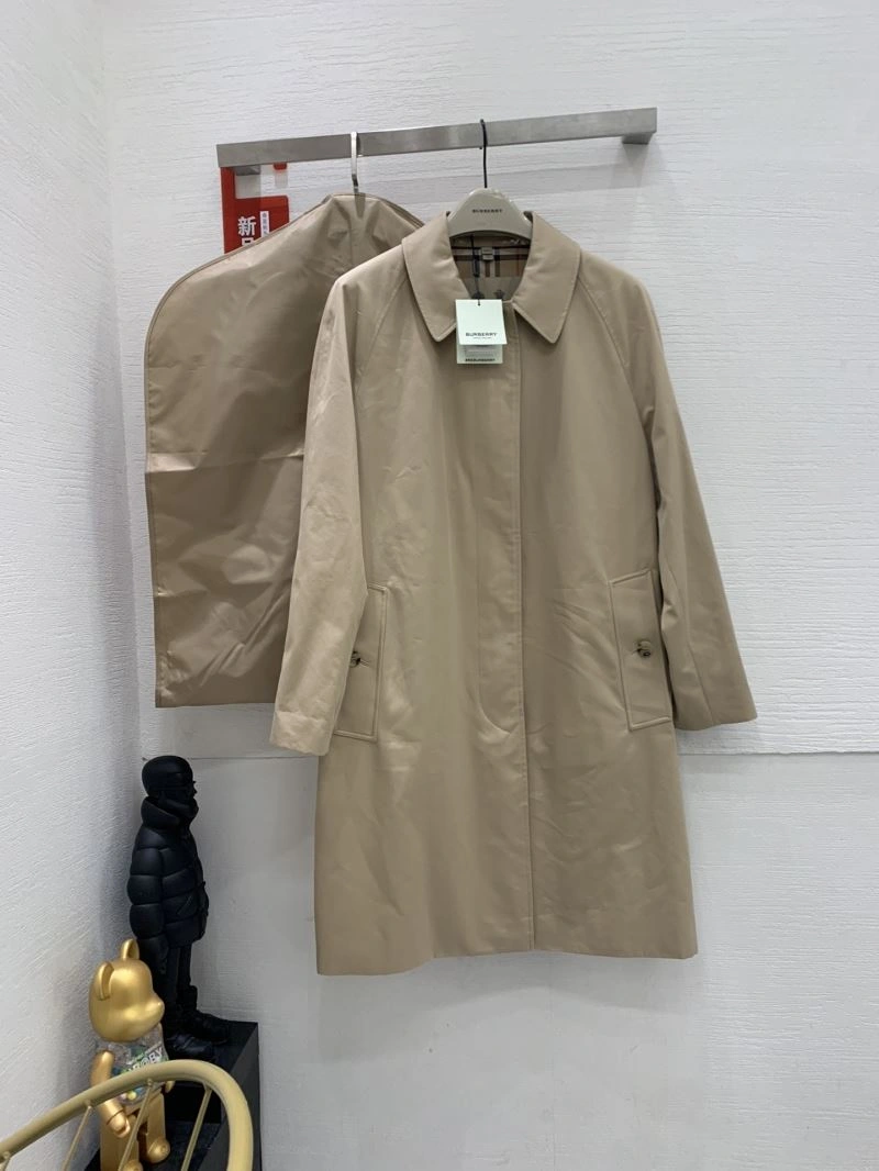 Accurate model Burberry Outwear