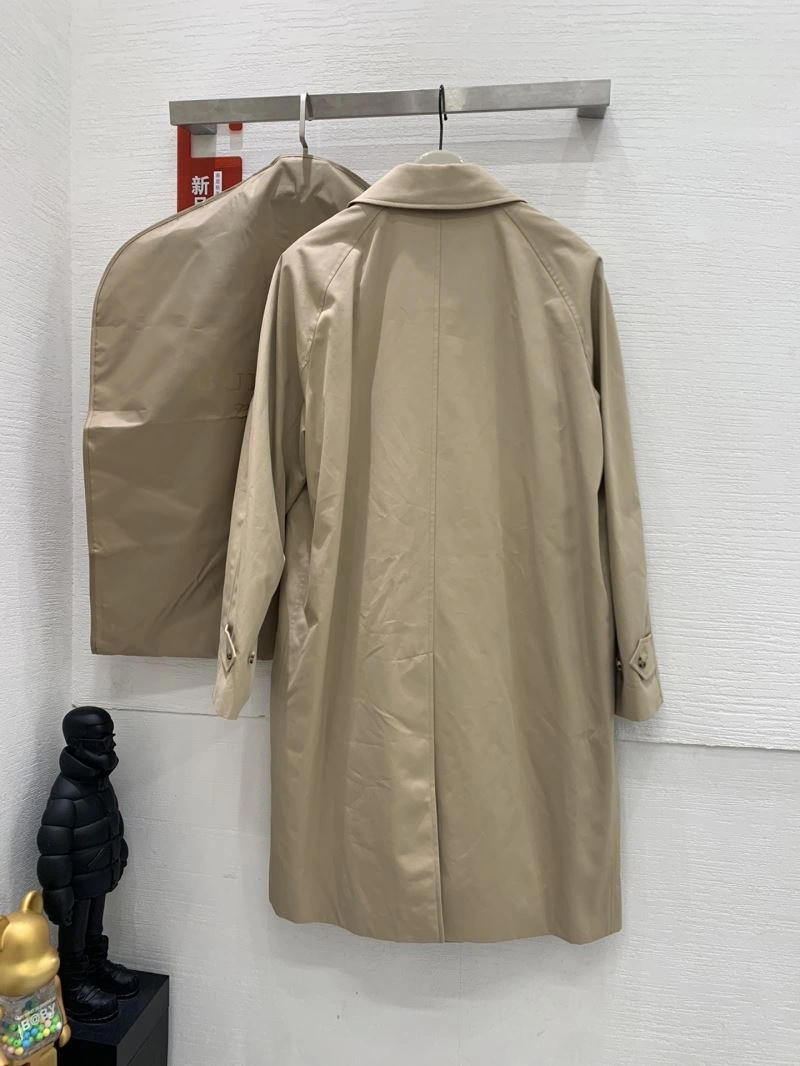 Accurate model Burberry Outwear