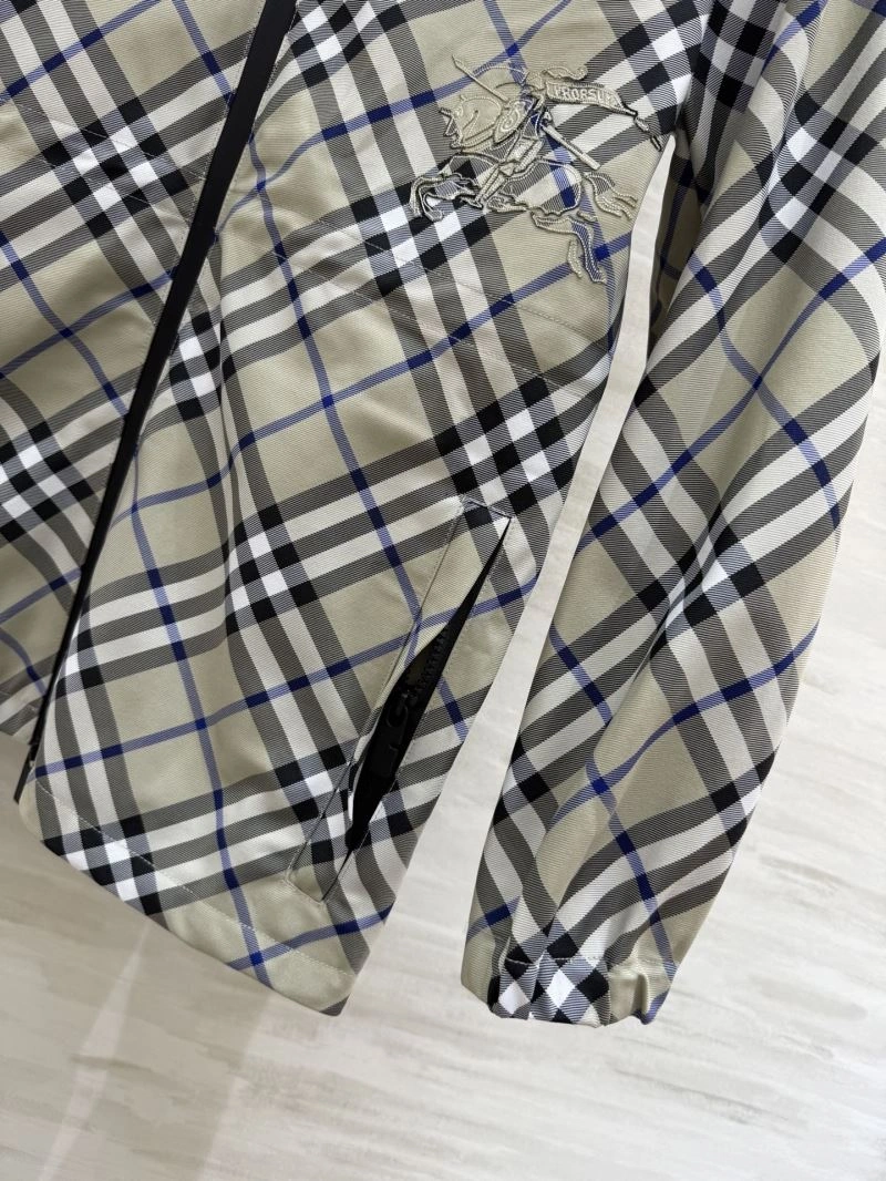 Accurate model Burberry Outwear
