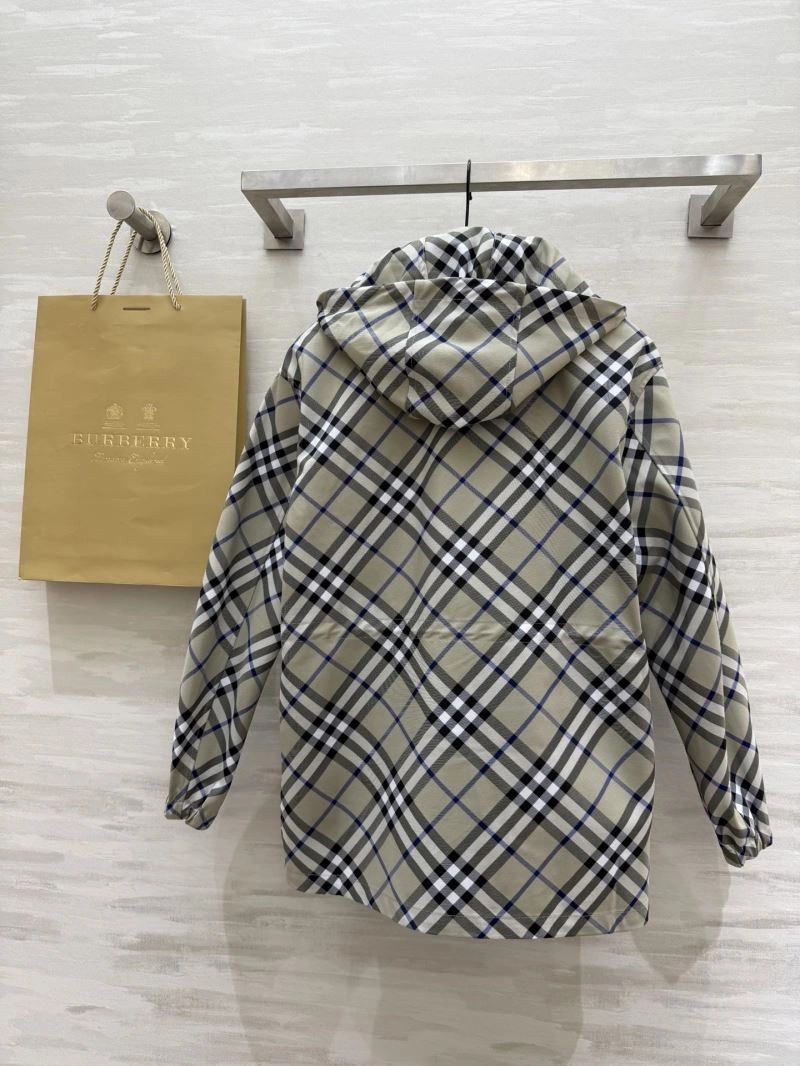 Accurate model Burberry Outwear